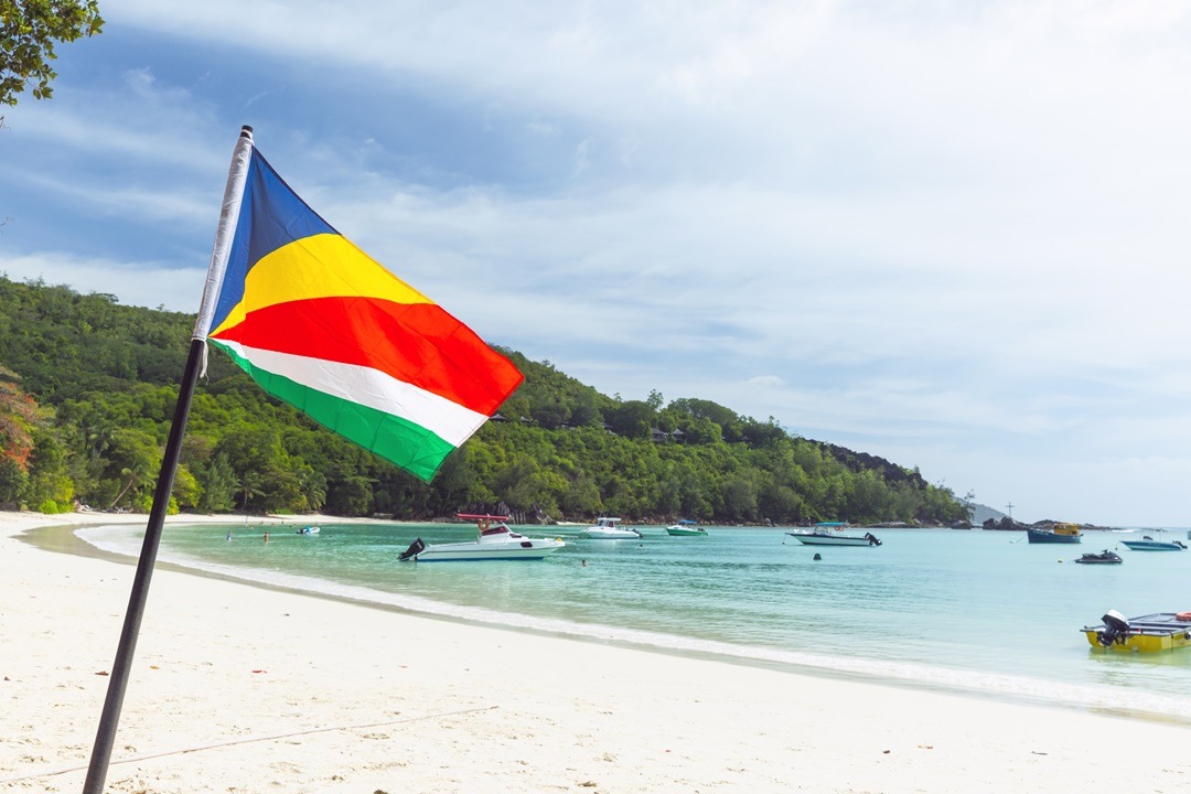 How to Do Online Offshore Banking in Seychelles?