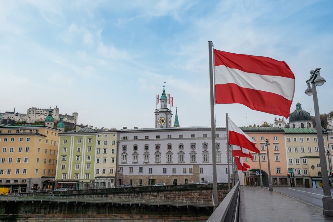 Advantages of Opening an Overseas Bank Account in Austria